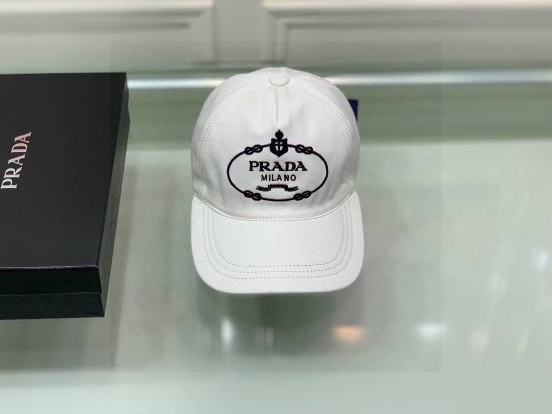 Knockoff Prada Logo Embroidered Cap