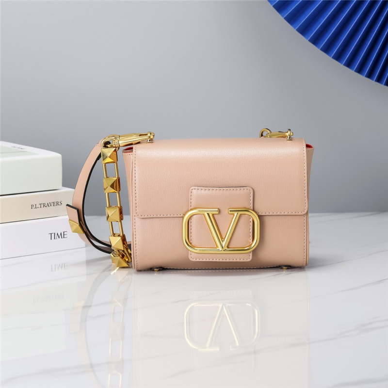 valentino V logo bag in grained calfskin | Luxurytopfashion.ru